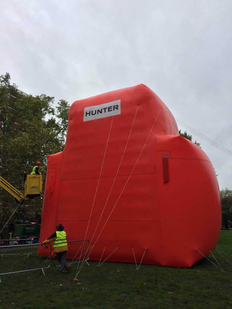 Hunter Giant Inflatable Backpack Scavenger Hunt in 3 Cities